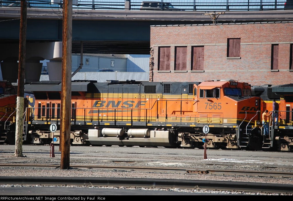 BNSF 7565